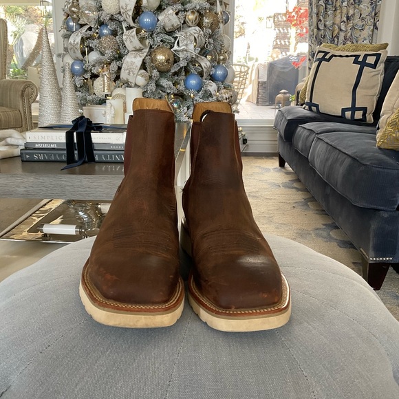 Horsepower Boots | Shoes | Mens Horse Power Mens Distressed Chelsea ...